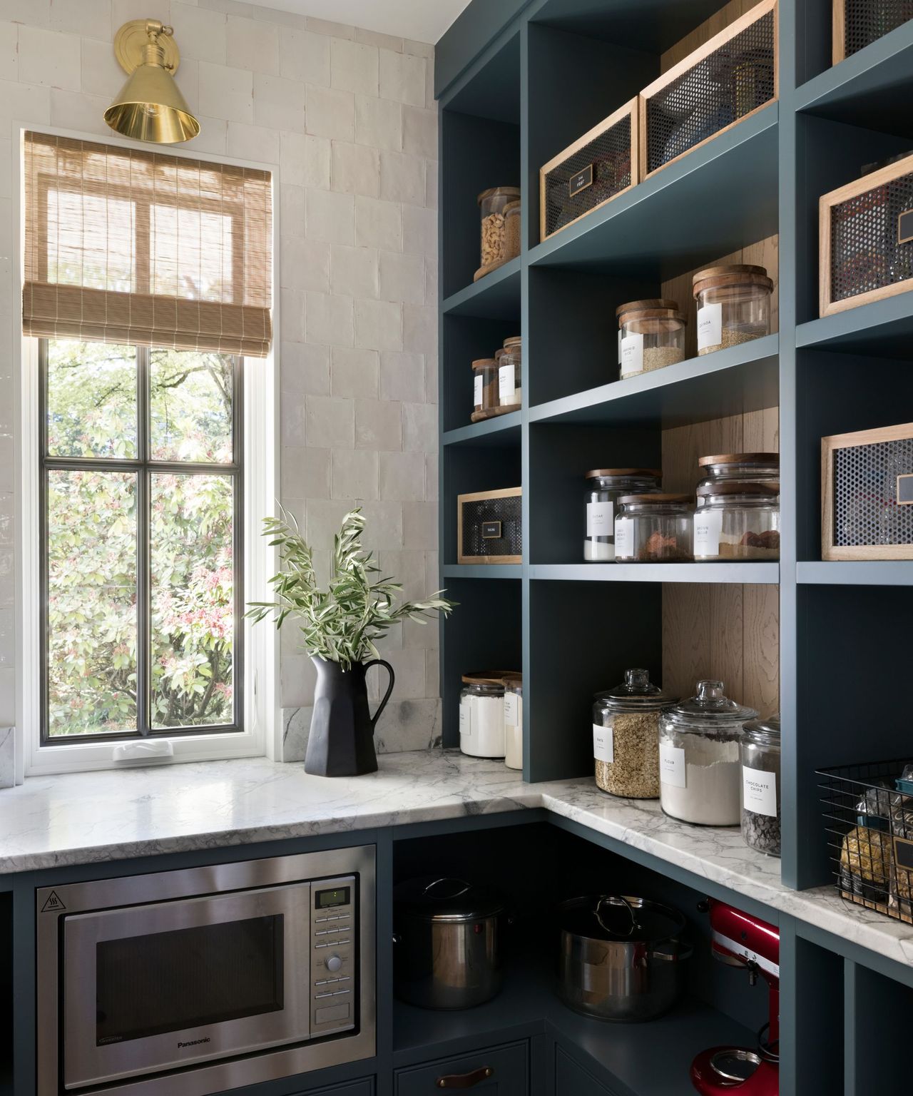 The 9 kitchen organizers professionals always buy | Homes and Gardens
