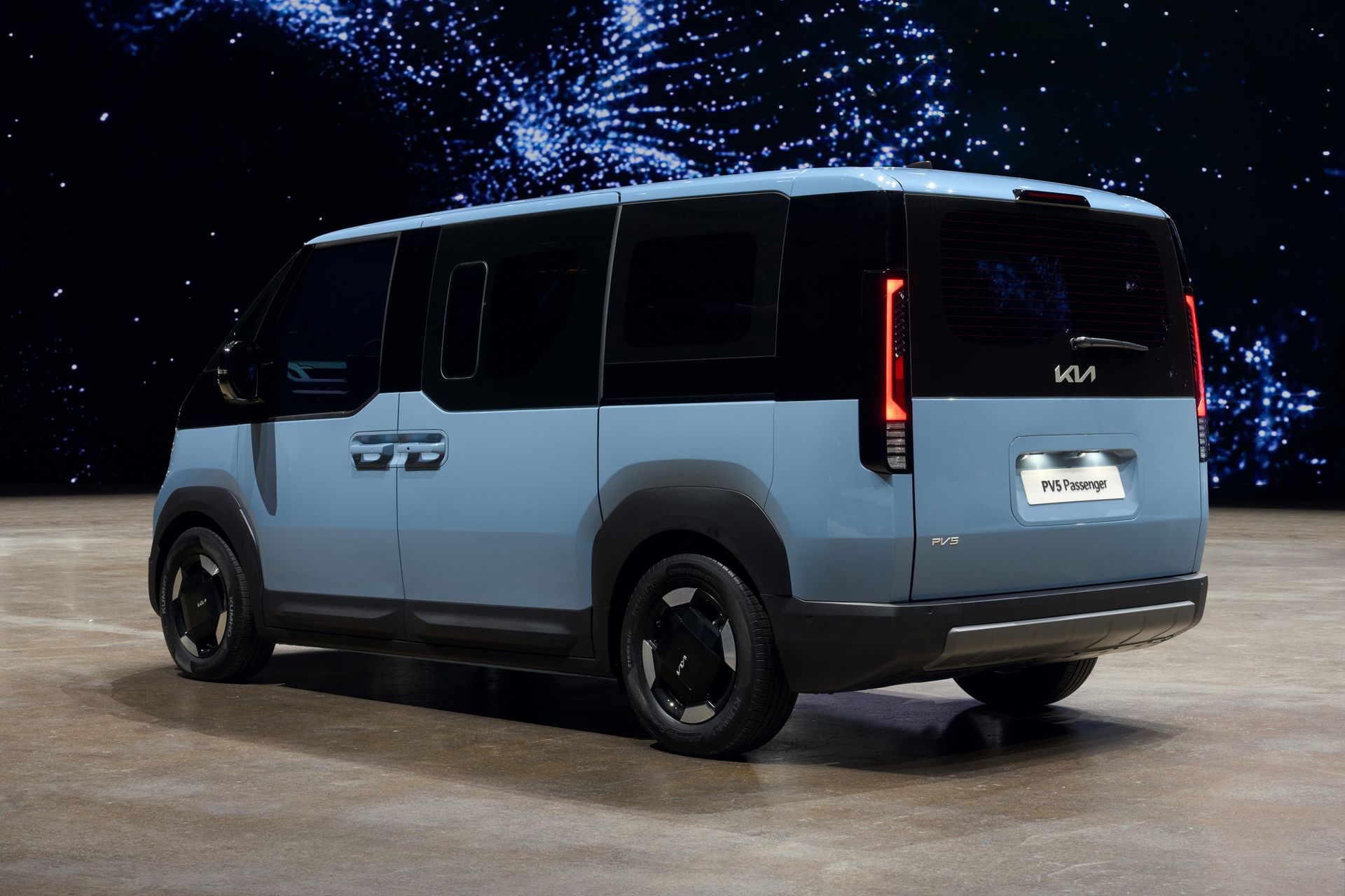 A cavalcade of Kias is announced as the South Korean manufacturer ...