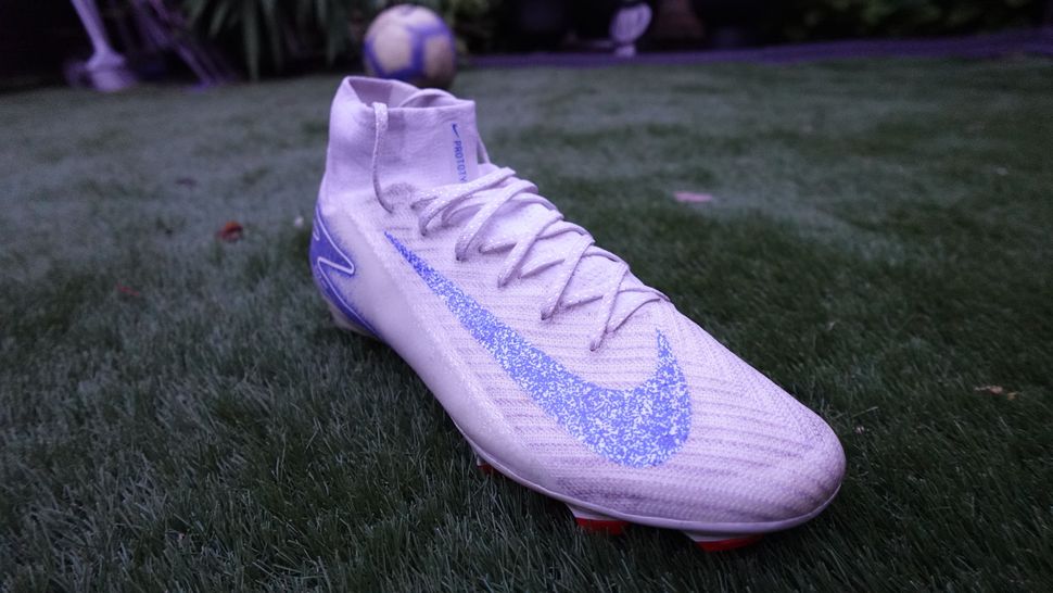 Nike Mercurial Superfly 10 review: A running shoe with studs | FourFourTwo