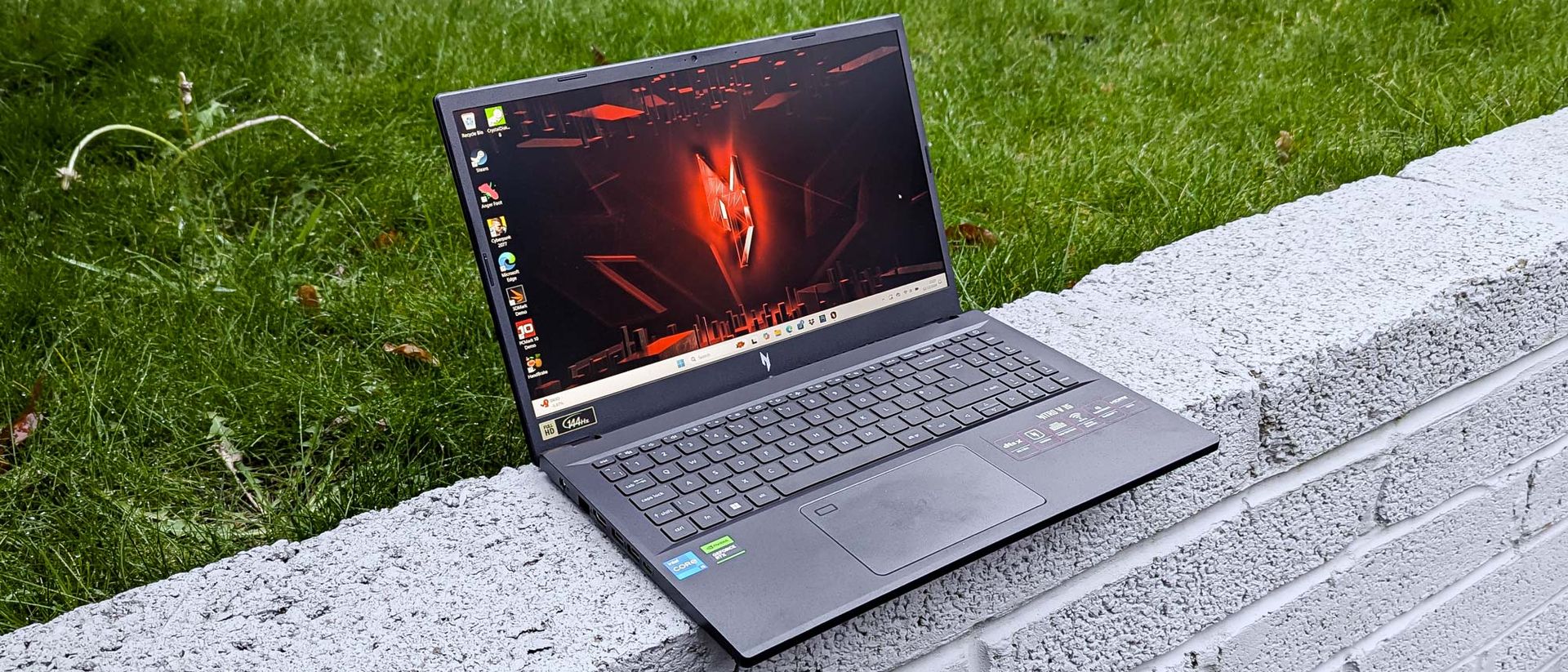 Acer Nitro V 15 (2024) review: Giving the RTX 3050 time to shine | Tom ...