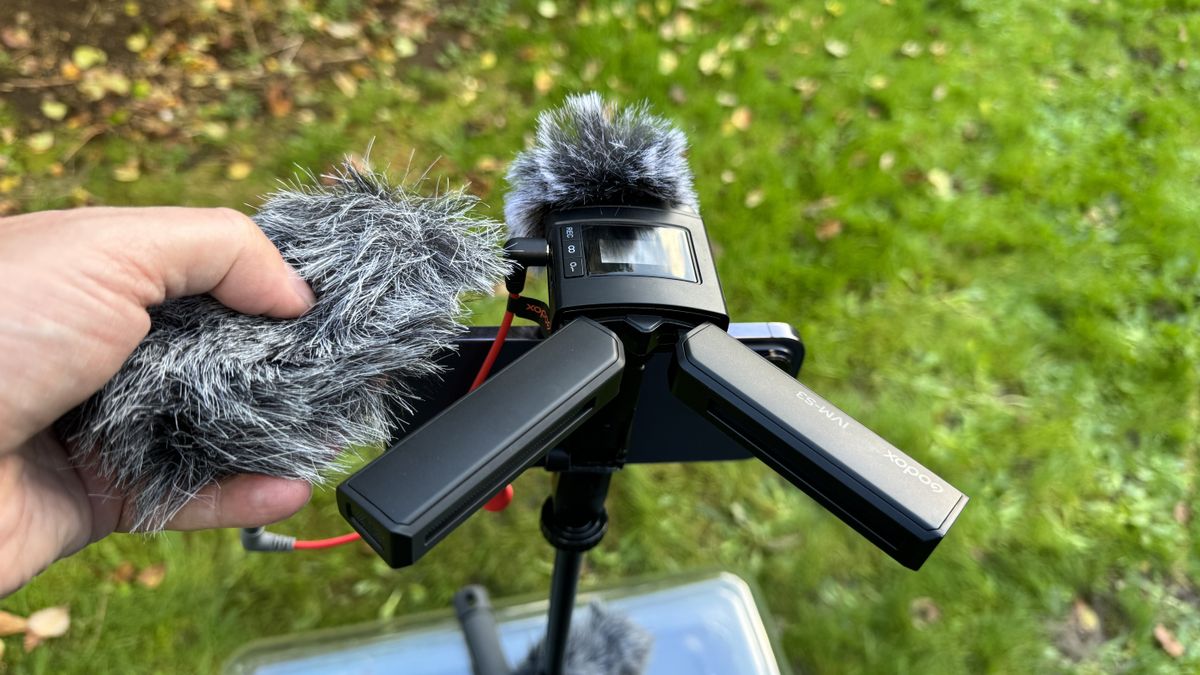 Godox IVM-S3 review: double-barrelled shotgun mic | Digital Camera World