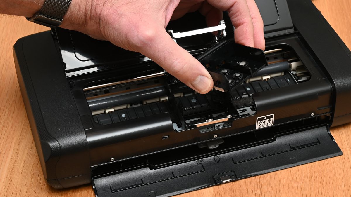 Canon Pixma TR150 review: a smart portable inkjet printer for work and ...