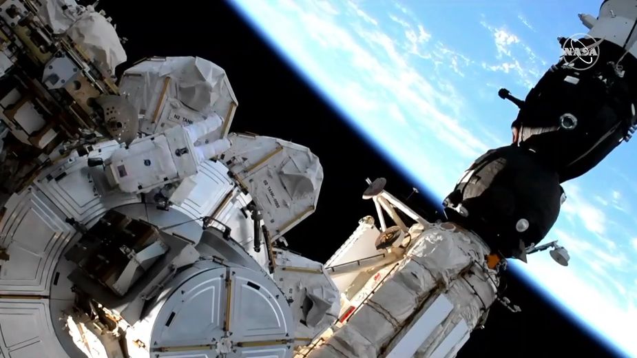 The Spacewalks of Expedition 59 in Photos | Space