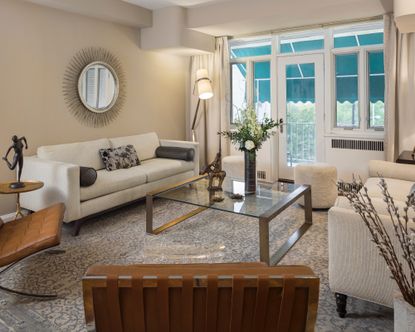 Living room furniture arranging mistakes: 7 ways to avoid bad layouts ...