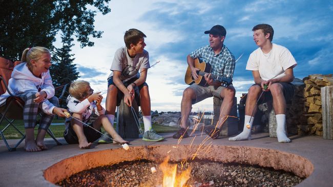 How to light a fire: our step-by-step guide | Advnture