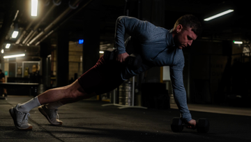 You only need these five dumbbell exercises to get soldier-fit this ...