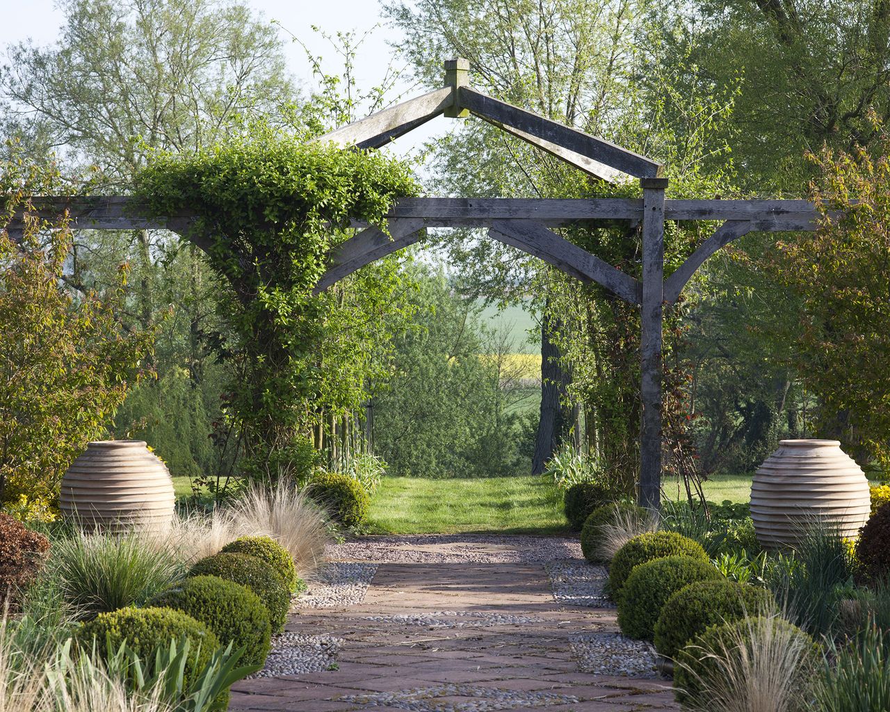 How to design a pergola – and the best plants to choose | Homes and Gardens
