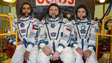 Hazzaa Ali Almansoori: The 1st Emirati Astronaut's Space Station ...