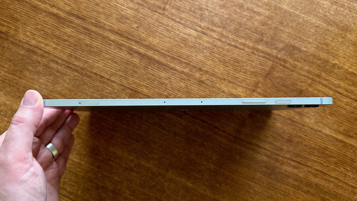 Samsung Galaxy Tab S9 FE Plus Review - Tech Tribune France