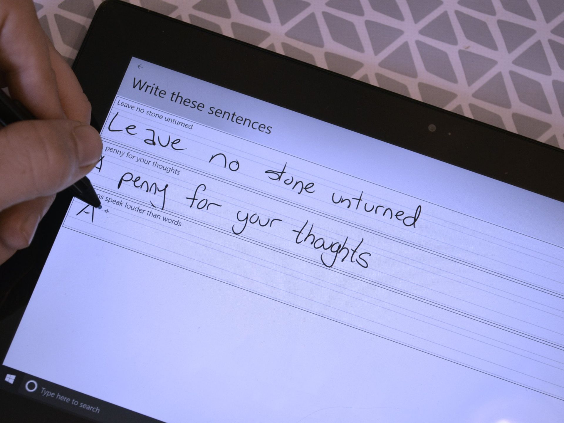 Microsoft Font Maker [Windows 10 Review]: Handwritten custom fonts ...