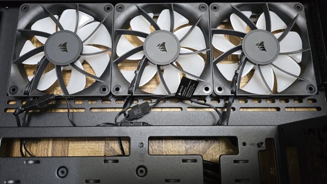 Corsair 3500X ARGB Review: Wrap around with Corsair’s distinctive style ...