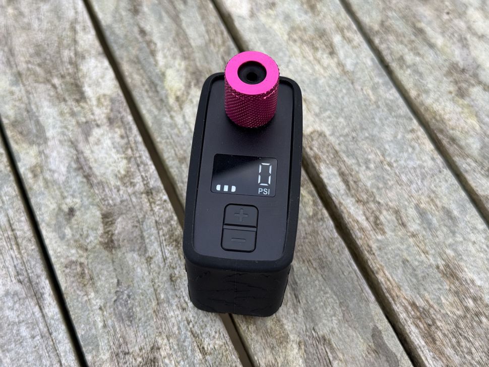 Muc-Off AirMach Electric Mini Inflator Pro review: Small, mighty, and ...