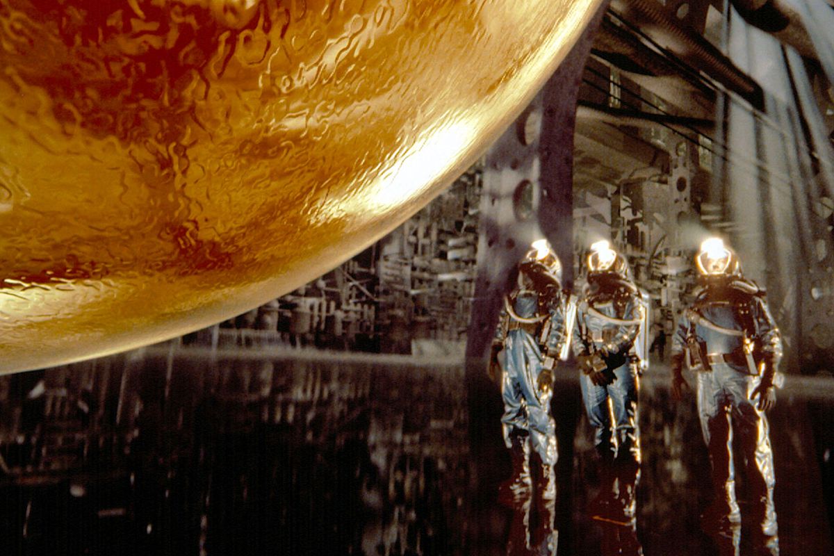 Michael Crichton's underwater sci-fi thriller "Sphere" turns 25 | Space