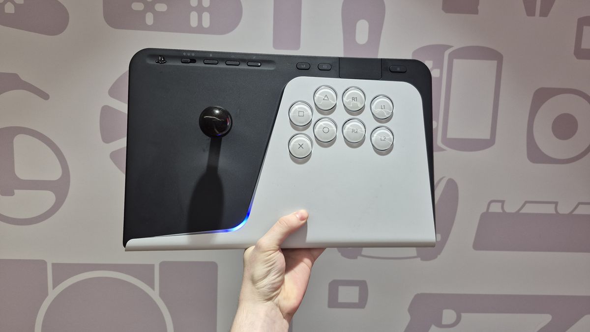 I tried Sony’s new FlexStrike Wireless Fight Stick and got my butt ...