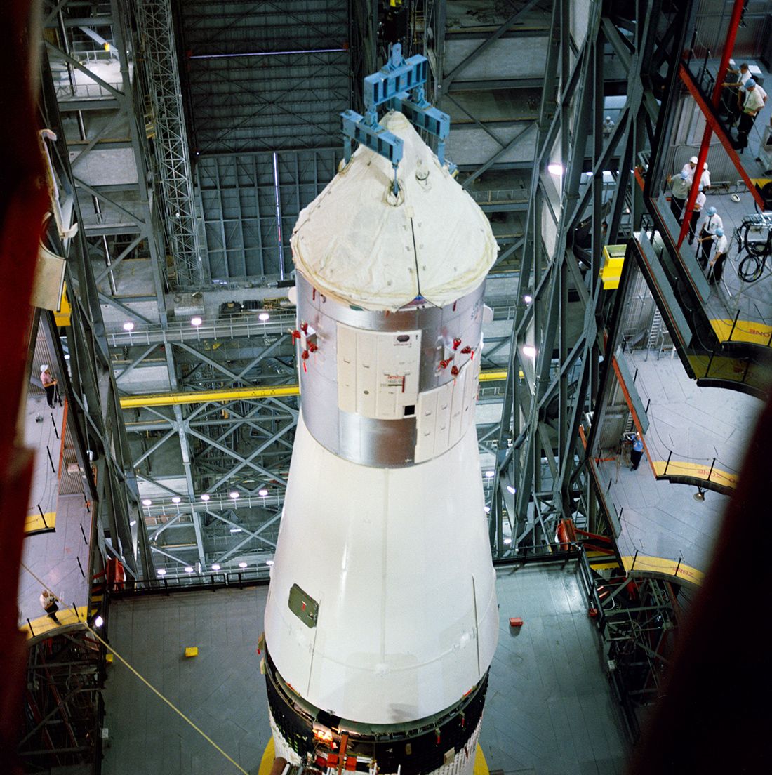 Amazing Apollo 4: NASA's 1st Saturn V Moon Rocket Test Flight in Photos ...