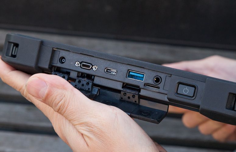 Dell Latitude 7212 Rugged Extreme Tablet: Full Review and Benchmarks ...