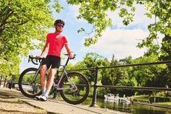 Concussion is a feature in 90% of cycling head injuries - here’s what ...
