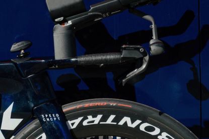 Friday Roundup: A one of a kind Colnago C68, more on-bike aero sensors ...