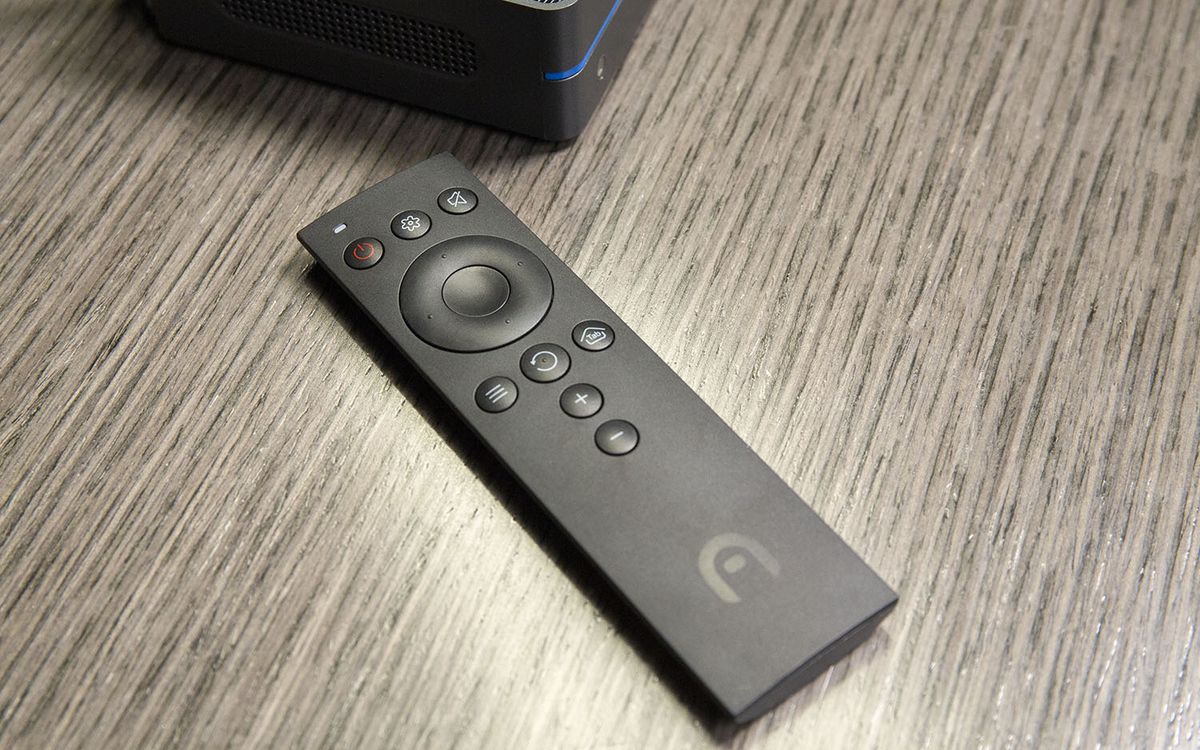 Azulle Byte3 Fanless Mini Desktop PC – Full Review and Benchmarks | Tom ...