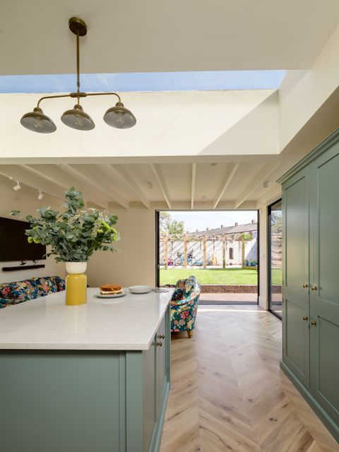 5 Striking Design Ideas That Transformed this Terrace Home | Homebuilding