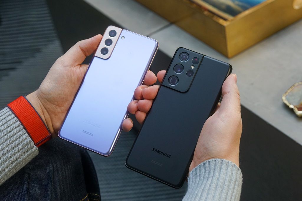 Did Samsung ruin the Galaxy S21 by removing expandable storage and MST ...