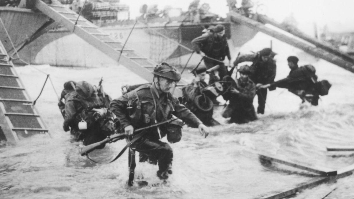 D-Day: remarkable pictures from the Normandy invasion | The Week