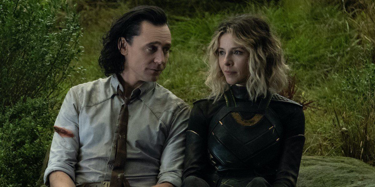 Loki Showrunner Reveals Hilariously Weird Moments That Were Cut Out Of ...