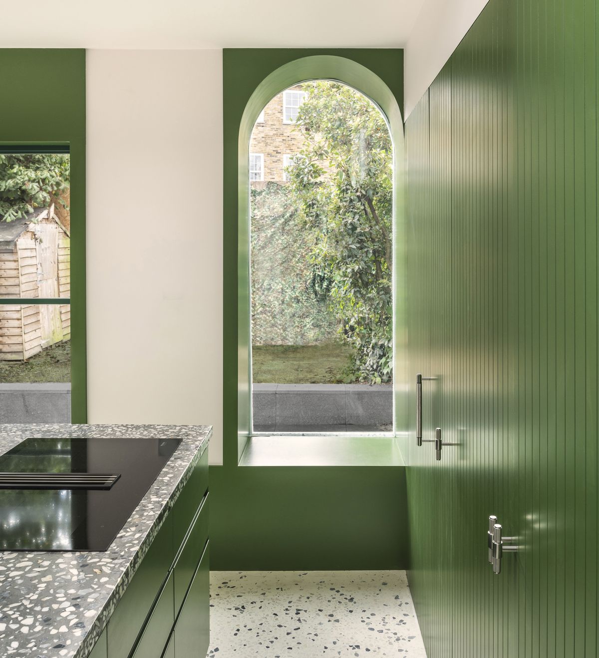 14 Kitchen Window Ideas for the Picture Perfect Space | Homebuilding