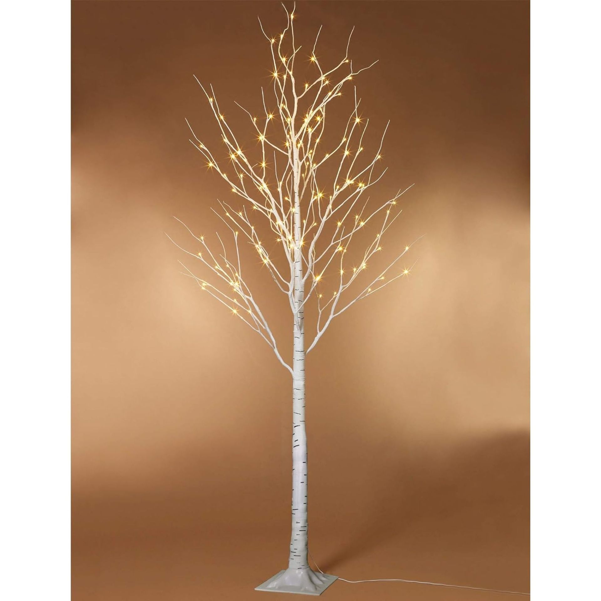 10 White Christmas Tree Ideas — The Color Trend We're Into | Livingetc