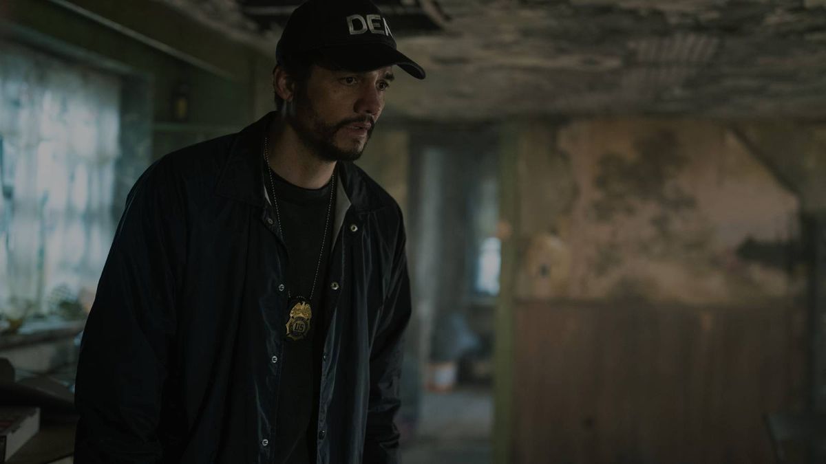 Dope Thief episode 1 recap: a robbery goes explosively wrong | What to ...