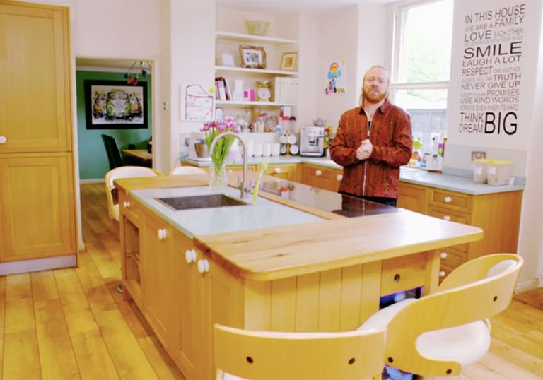 Homes Under The Hammer star Martin Roberts house | Ideal Home