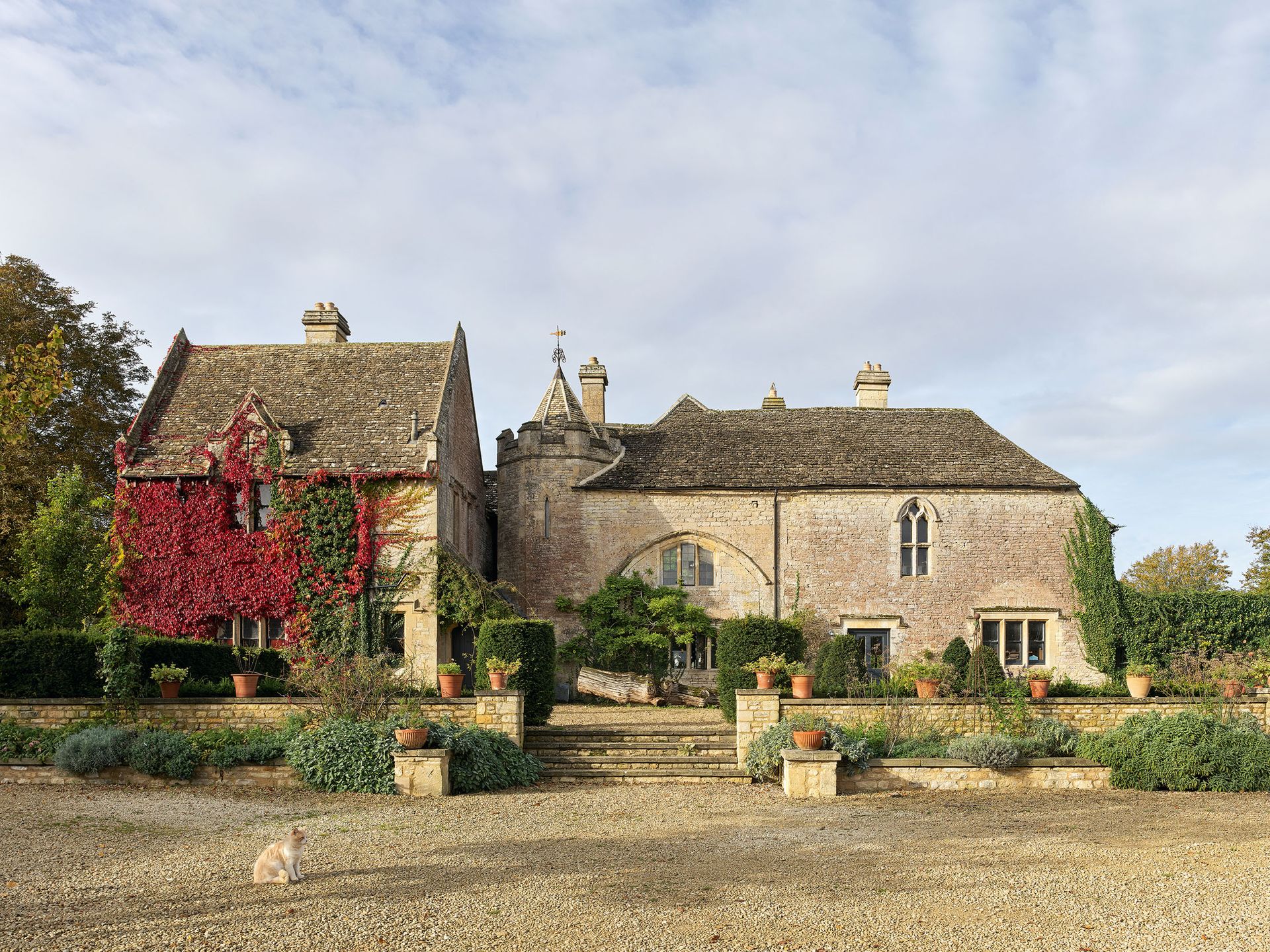 How Bampton Castle became Ham Court: The manor house-turned-castle, and ...