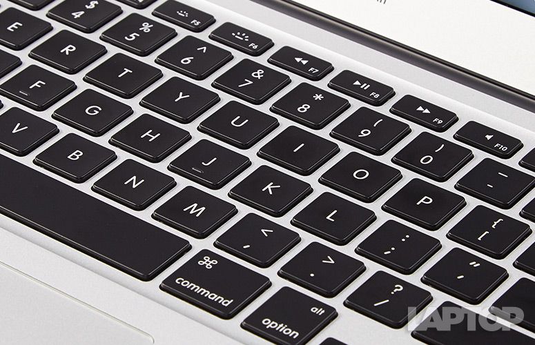 Apple MacBook Air (13-Inch, Early 2015) - Full Review and Benchmarks ...