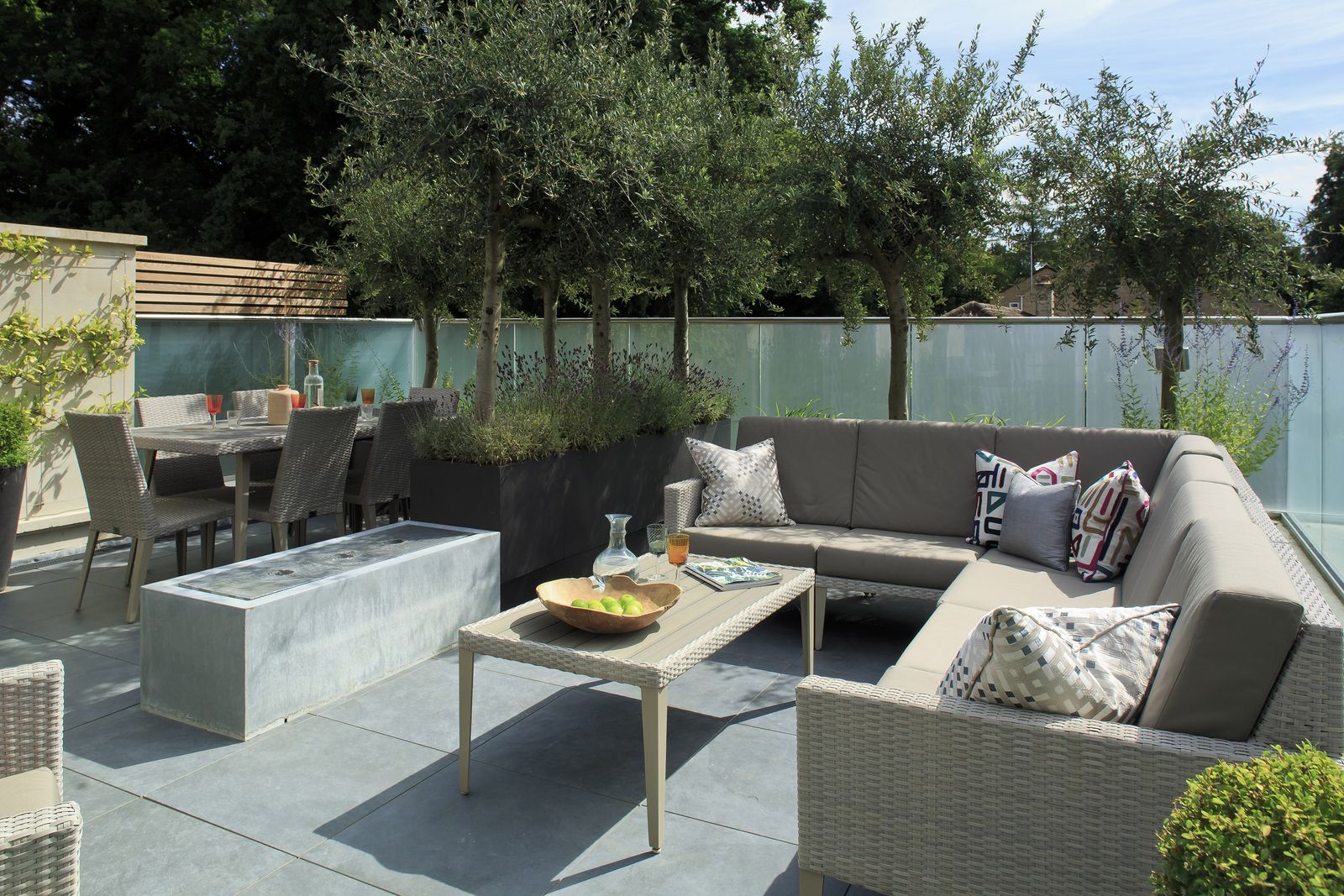 Garden divider ideas: 10 stylish ways to zone up your outdoor space ...