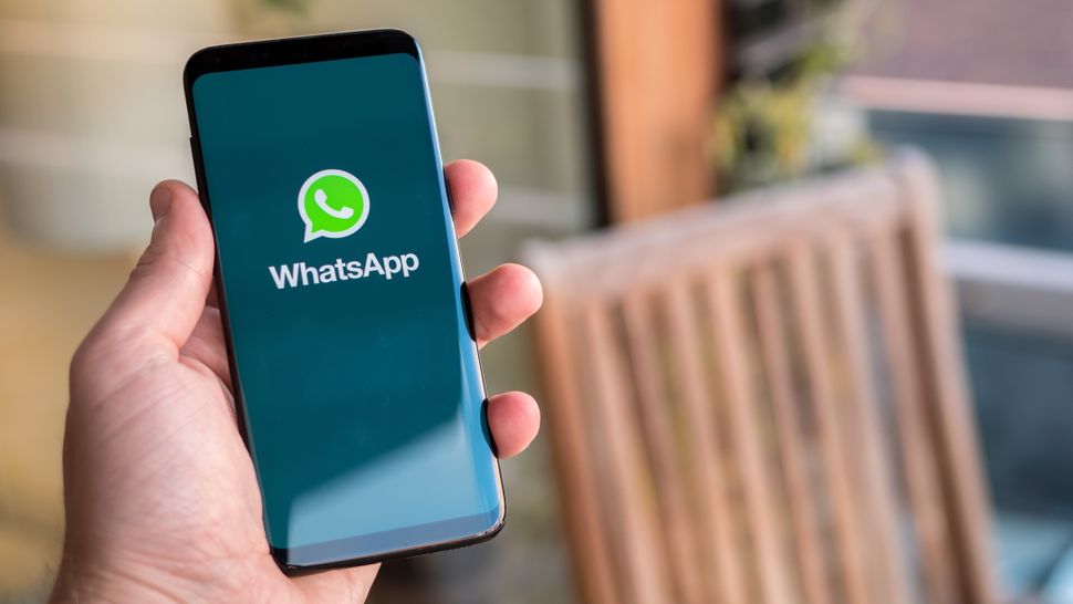 WhatsApp’s swipeable navigation bar has arrived on Android — here's how ...