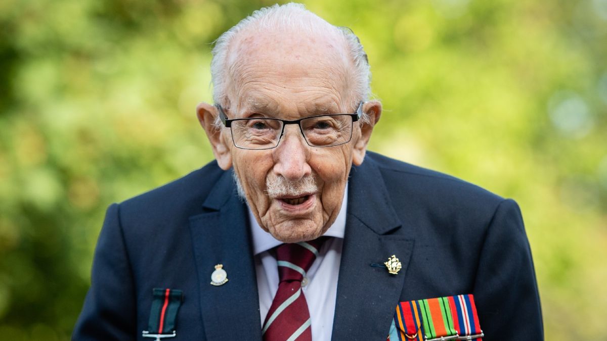 Captain Sir Tom' Moore's family pain over cruel Barbados trip trolling ...