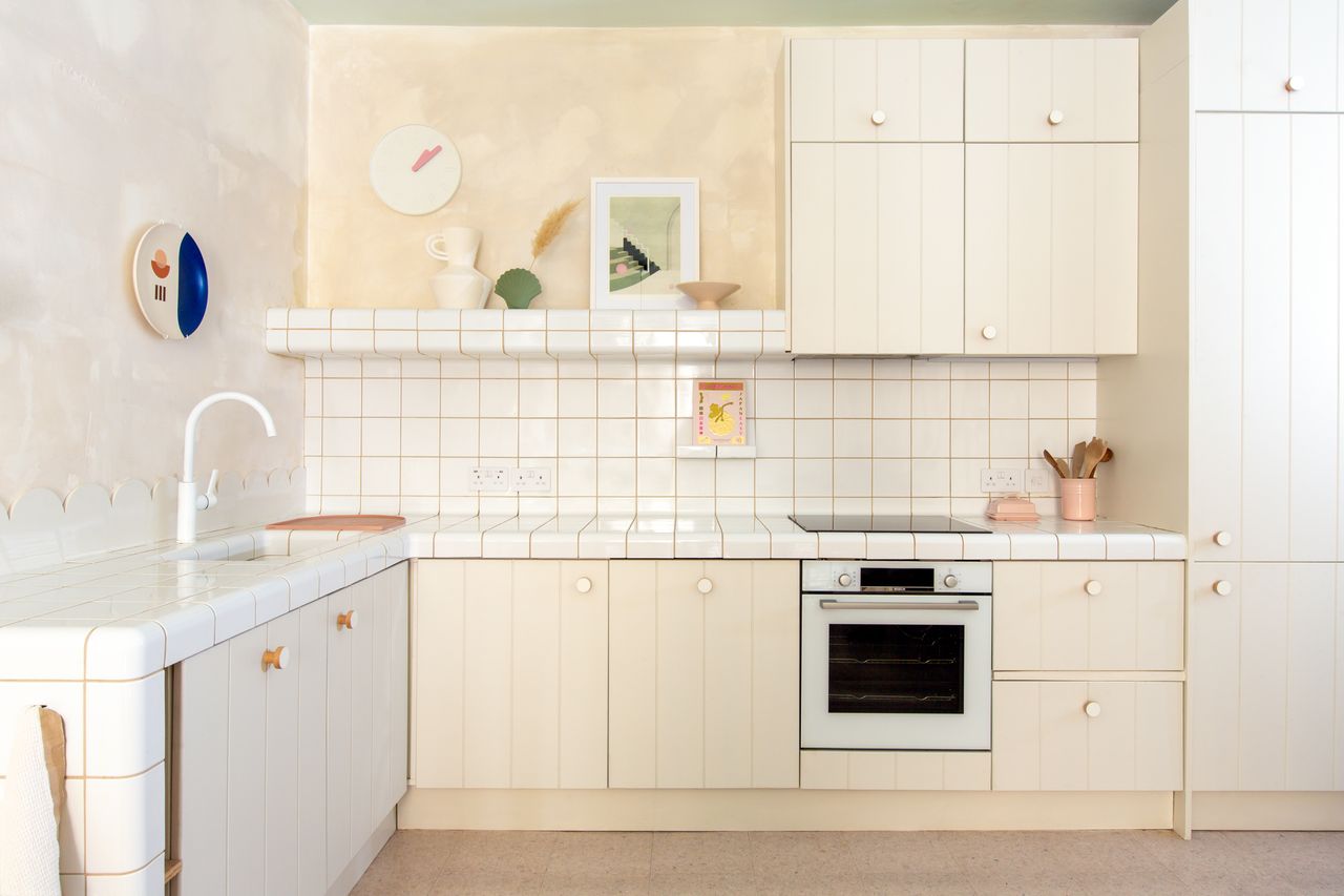 5 ways interior designers use "curved" tiles to design clever spaces ...