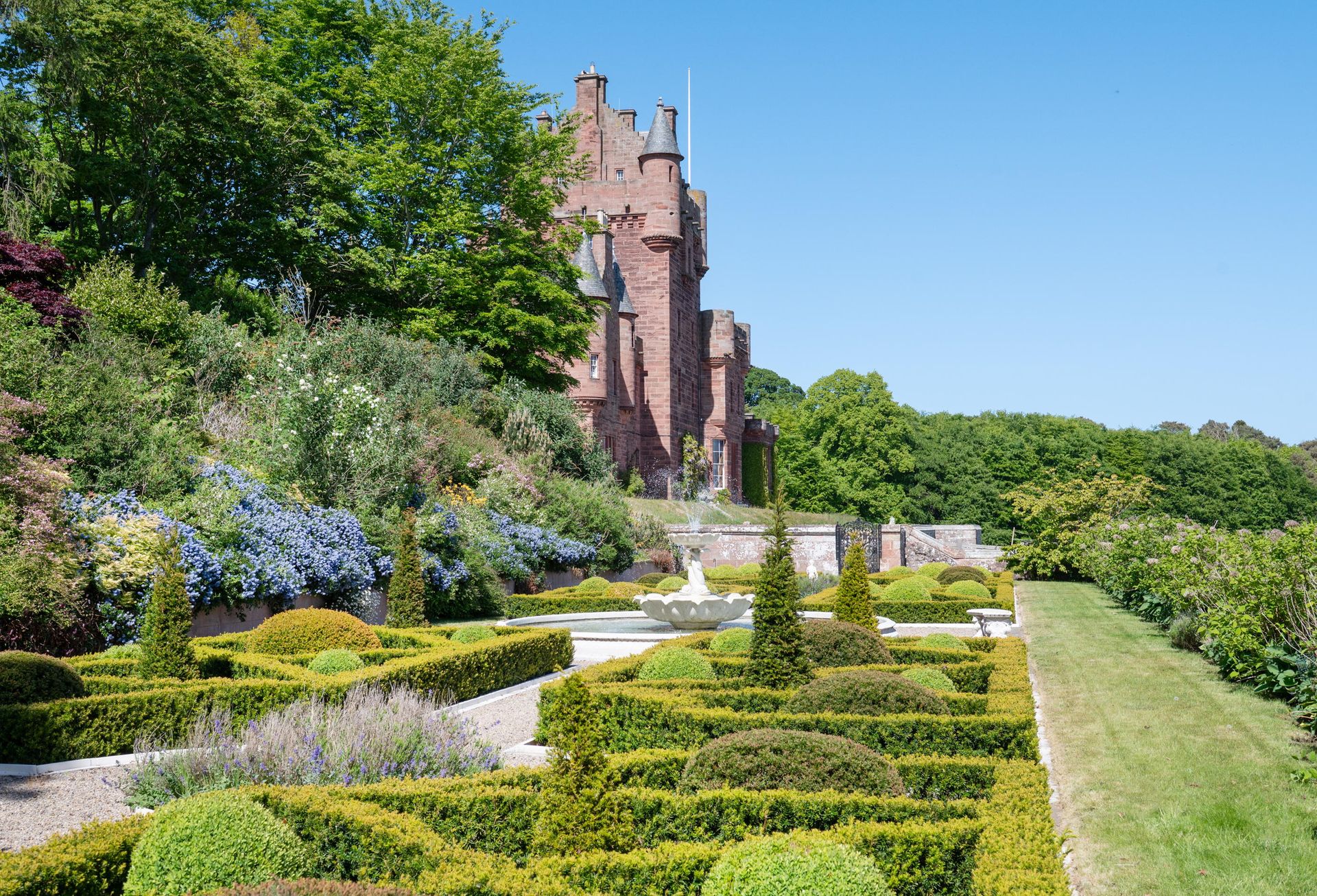 Alan Carr's new castle is 'a masterpiece of the baronial revival' with ...