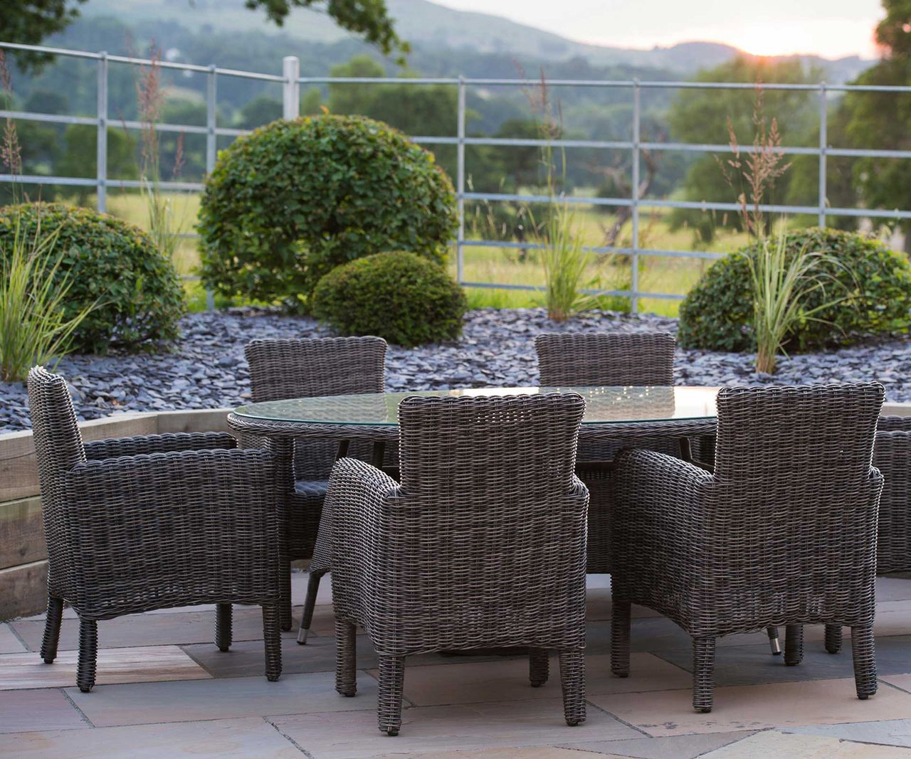 Landscaping with shrubs: 10 looks for your backyard | Homes and Gardens