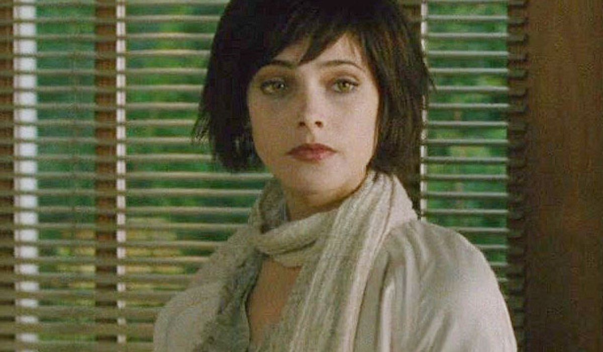 Twilight: How Alice Cullen's Precognitive Ability Works | Cinemablend