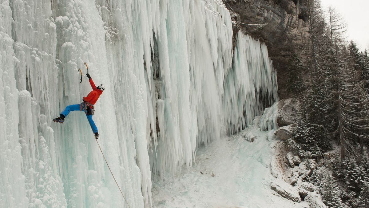 What is ice climbing? We uncover this spectacular pursuit | Advnture