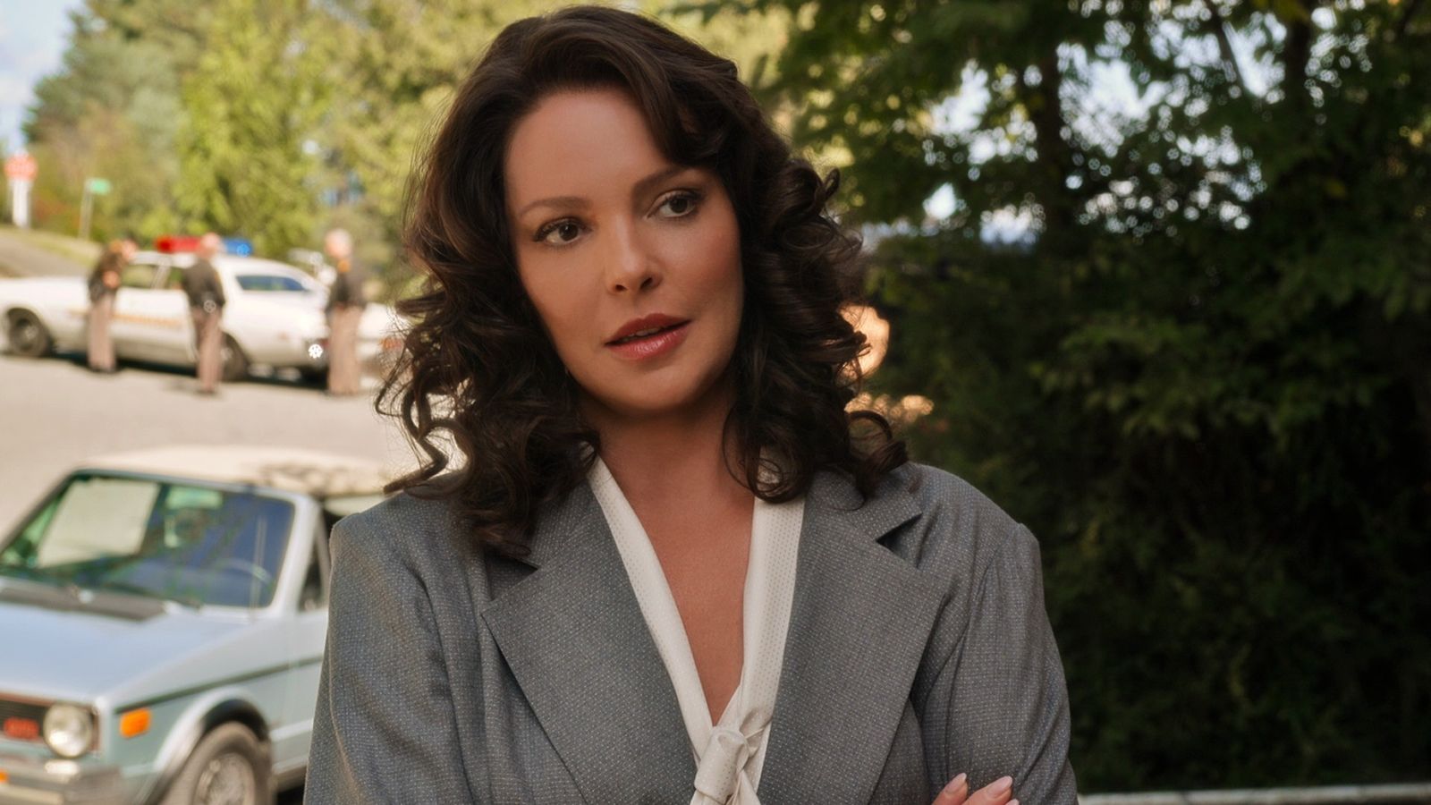 Does Tully die in Firefly Lane season 2? Her fate revealed | Woman & Home