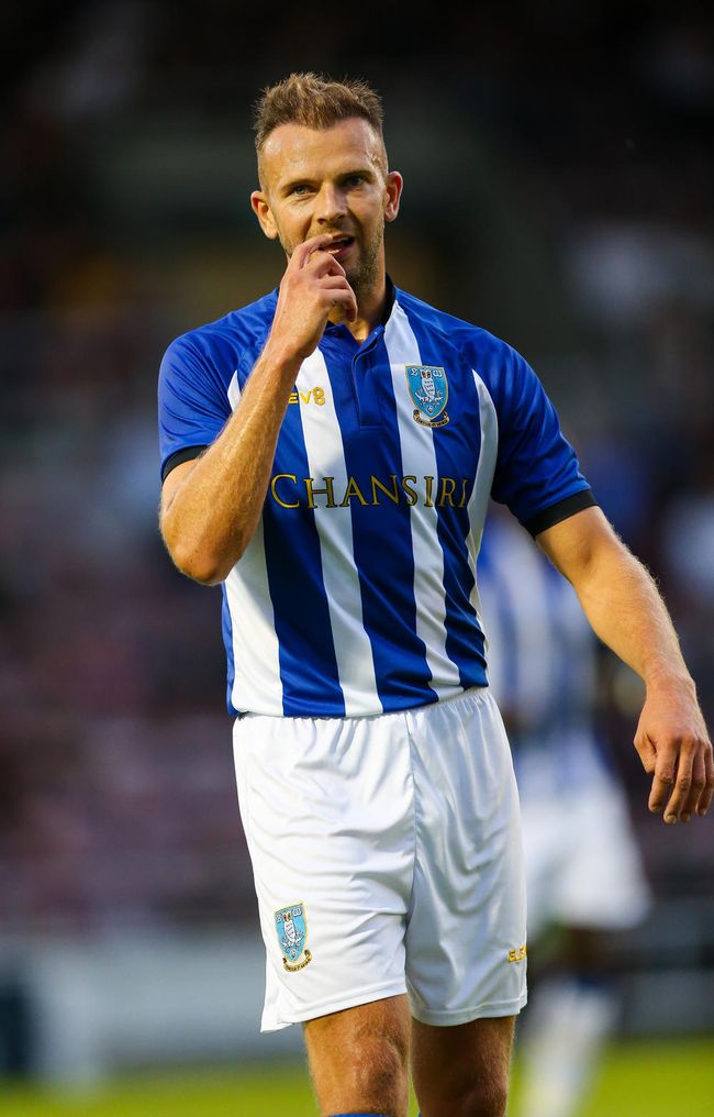 Jordan Rhodes treble downs Nottingham Forest | FourFourTwo