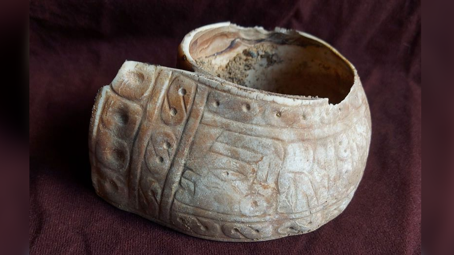 'Trash' found deep inside a Mexican cave turns out to be 500-year-old ...