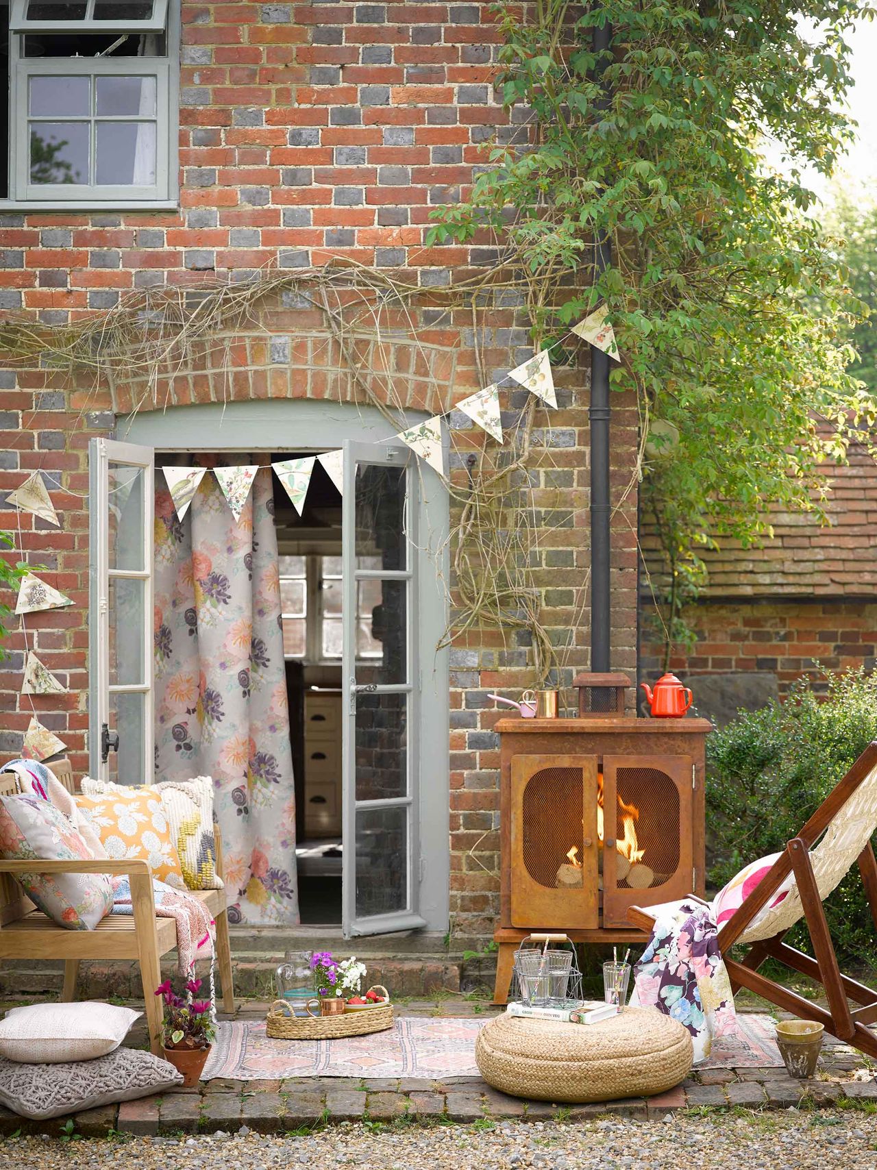 Budget patio ideas: 14 cheap ways to transform your outdoor paved space ...