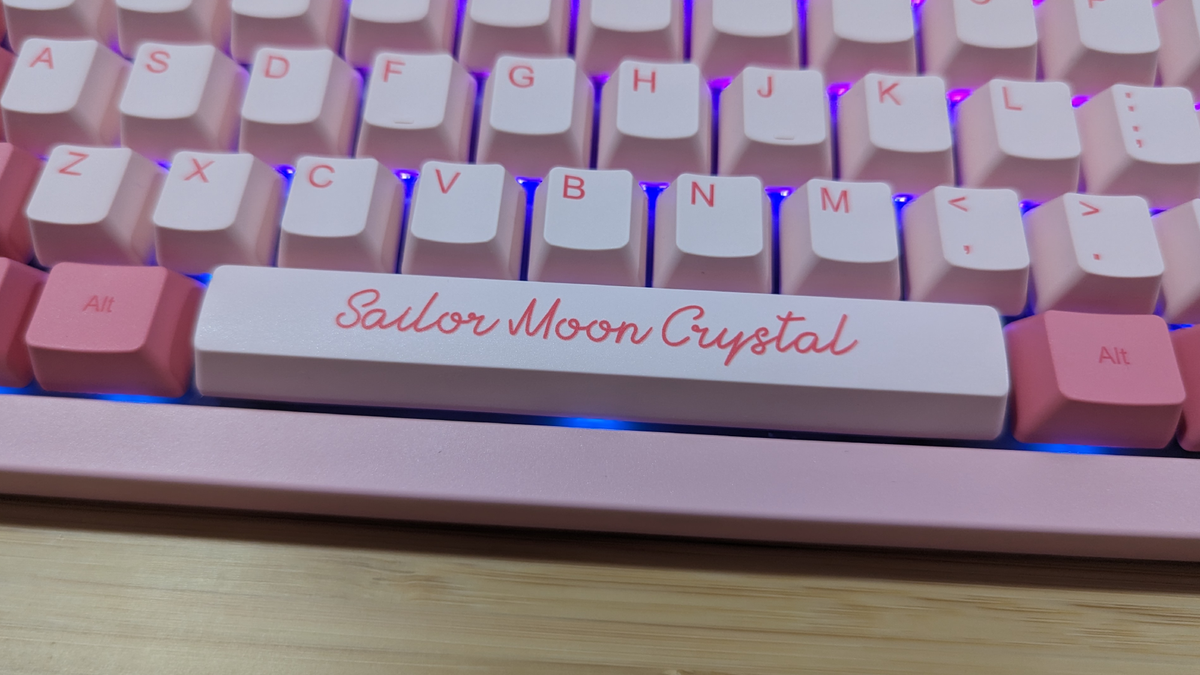 Akko Sailor Moon Crystal (5087B v2) gaming keyboard review: Silent but ...