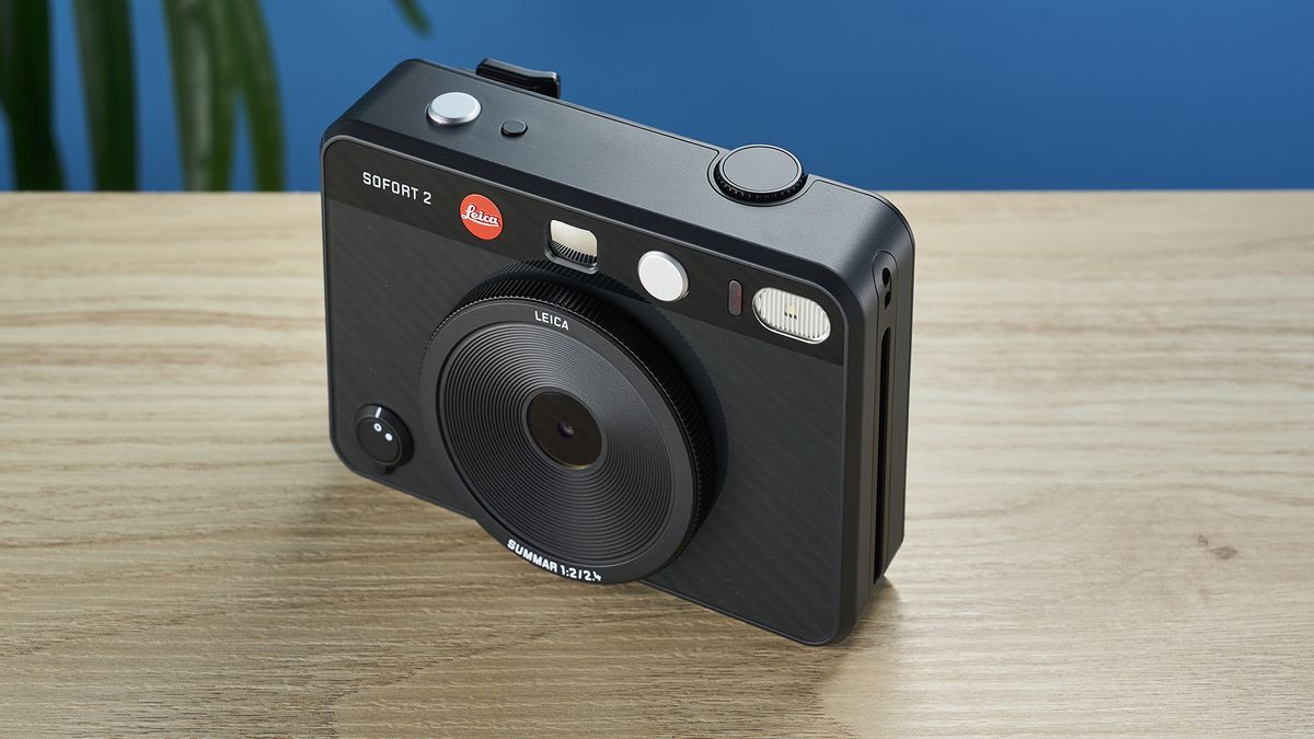 Leica Sofort 2 review | Tom's Guide