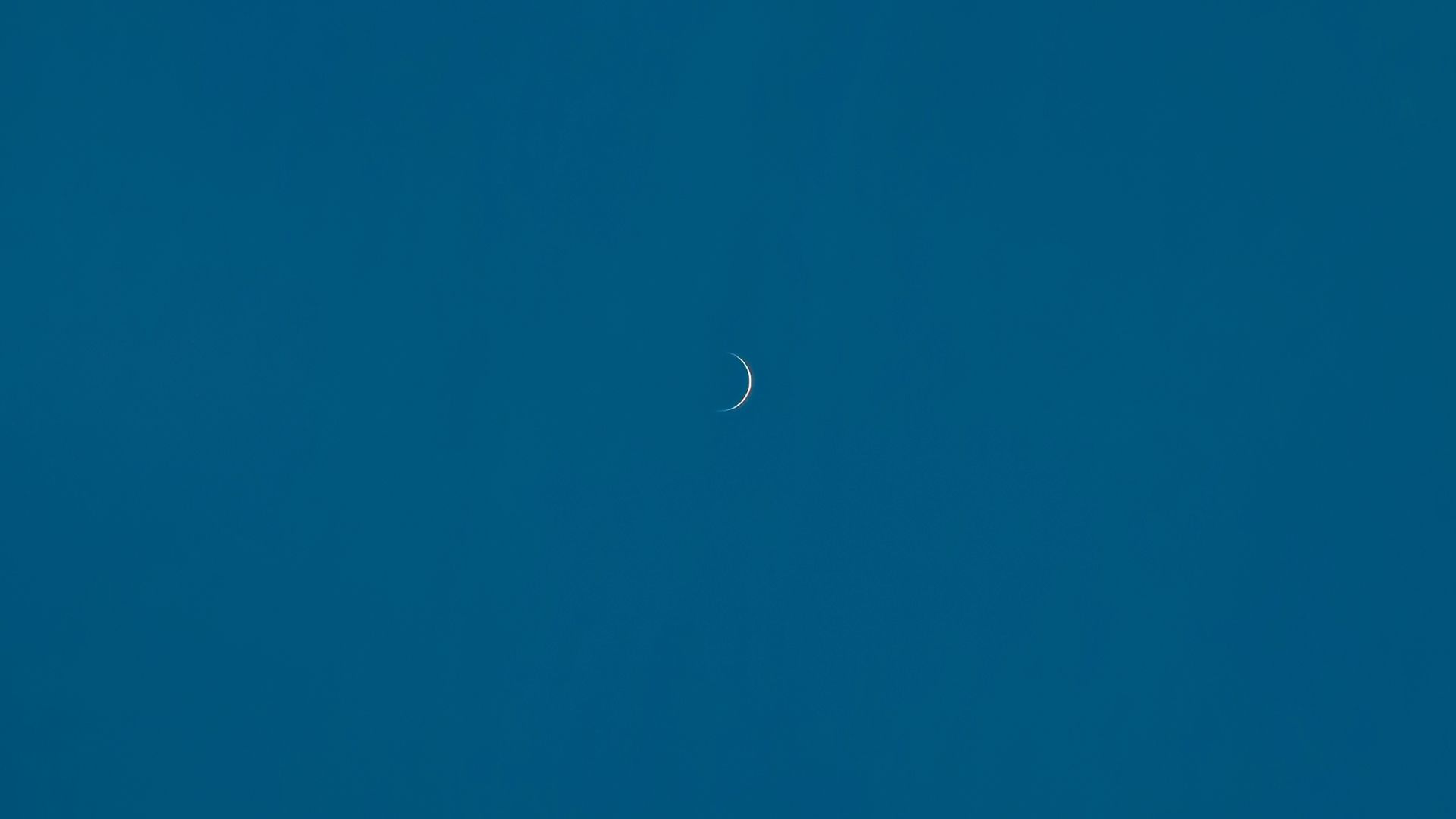 Why Venus is now a slim crescent and will disappear from the evening ...
