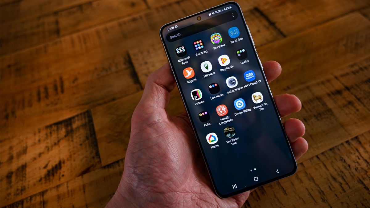Samsung Galaxy S21 Plus review | Top Ten Reviews