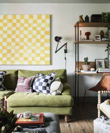 How to pick the perfect picture frame, according to an art consultant ...